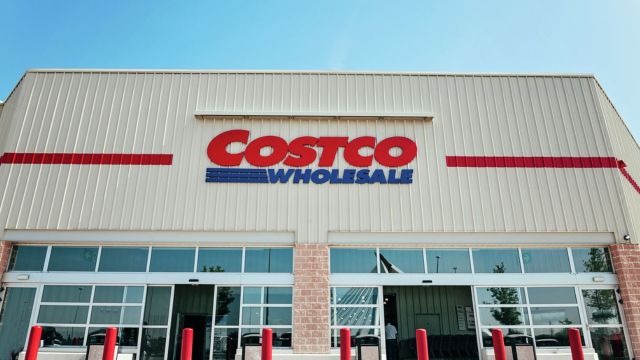 Costco (COST) Stock Signal Today 01/07: Weakness (Chart)